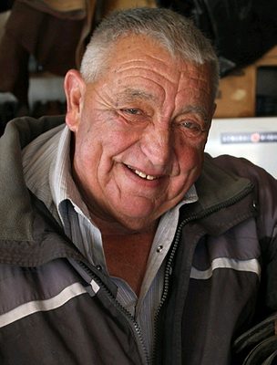 North Dakota Farrier Donald Neuens Passes Away