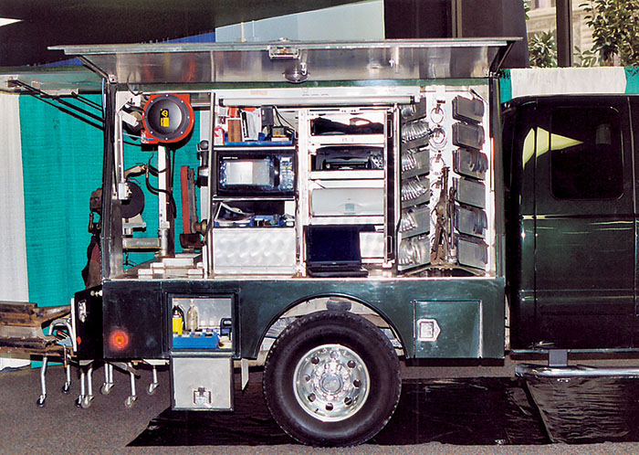 Rig Accommodates Farrier Who Can't Go Home Again