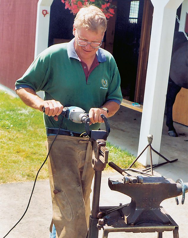 Canadian Shoeing Team Tackles A Day's Shoeing